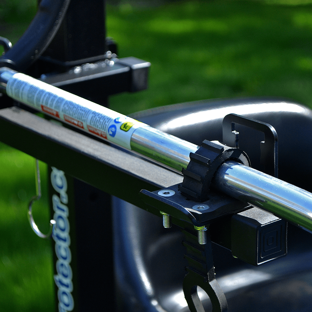 Welcome to Shoptheprotector - Mounting Bracket TRAILER EDITION KIT